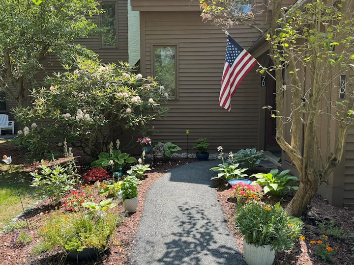 Modern Condo For Perfect Getaway - Quechee State Park, Hartford