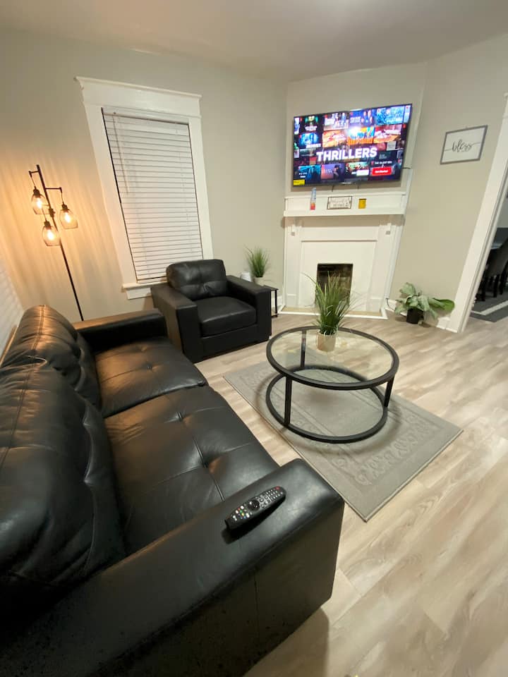 Charming Home Near Uptown Greenville & Ecu Health! - Greenville, NC