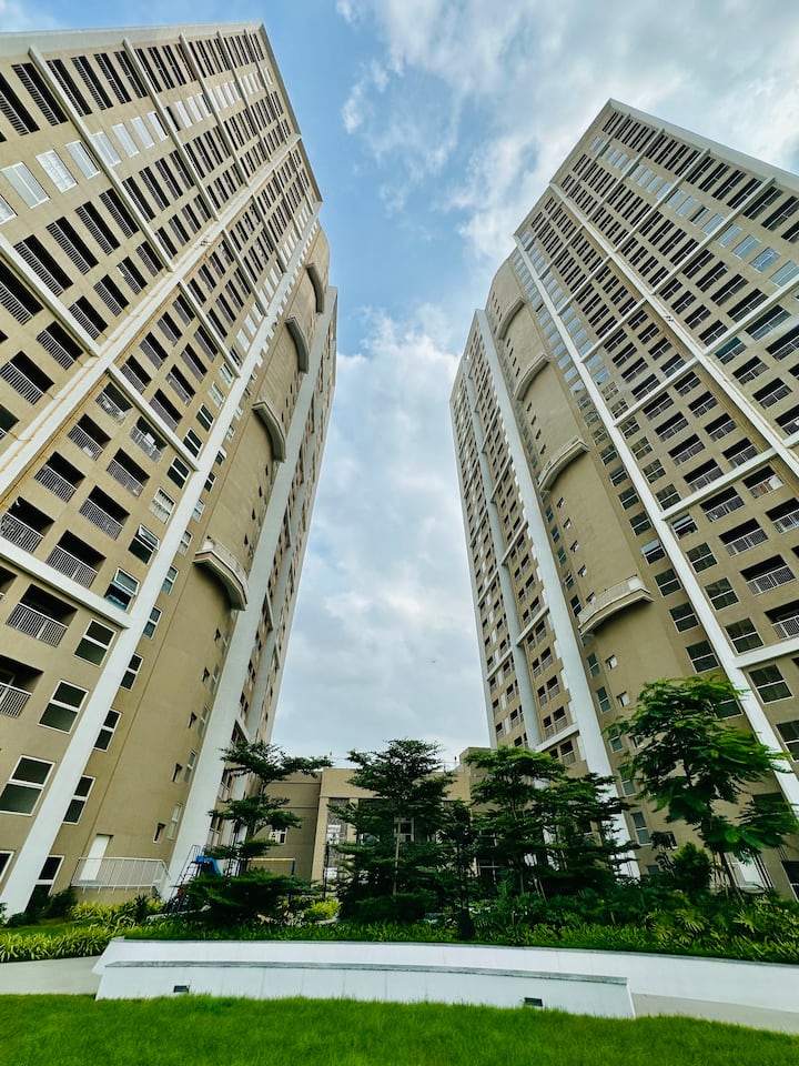 Luxe Boutique Entire 2bhk @ Sapphire Urban Living - Gandhinagar