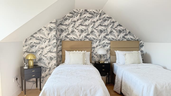 Lallybroch Peaceful Stay -