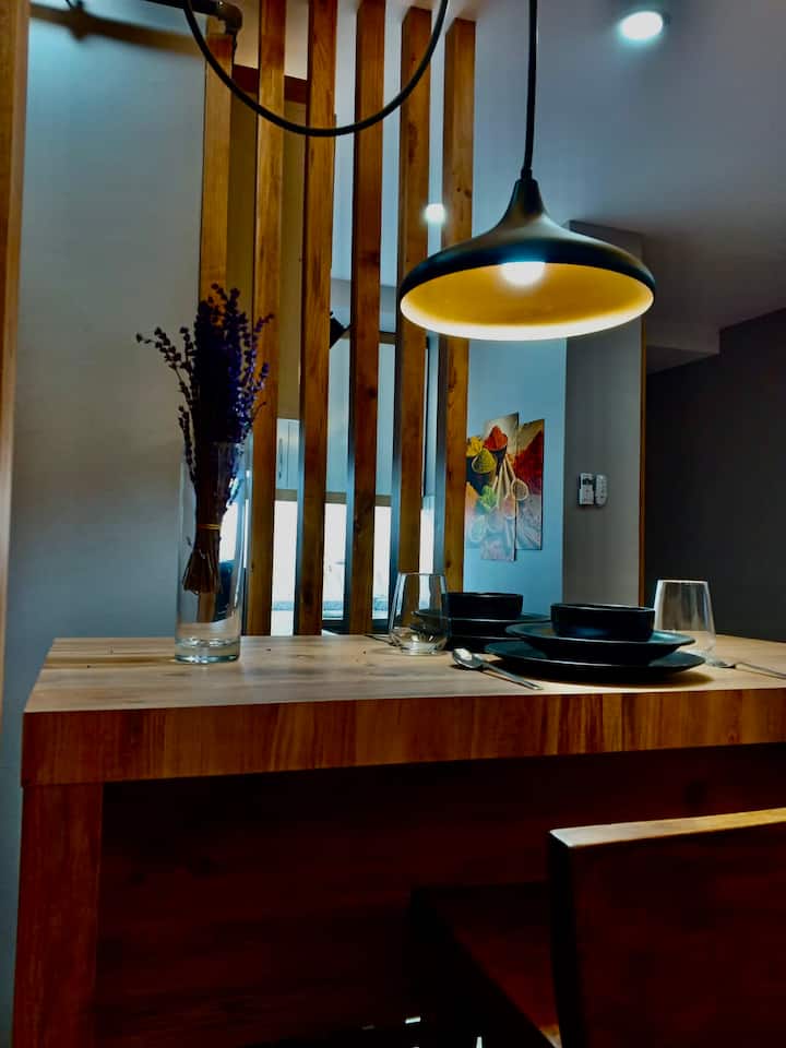 Modern Apartment In Town - Van