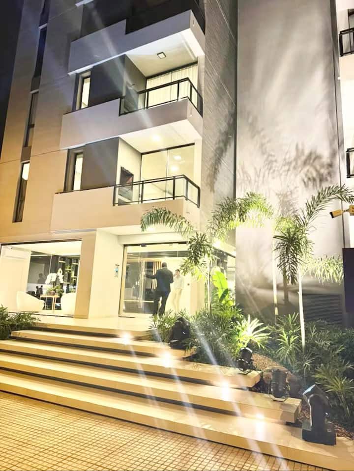 Departamento En Asunción Con Balcón Y Parrilla - Asunción