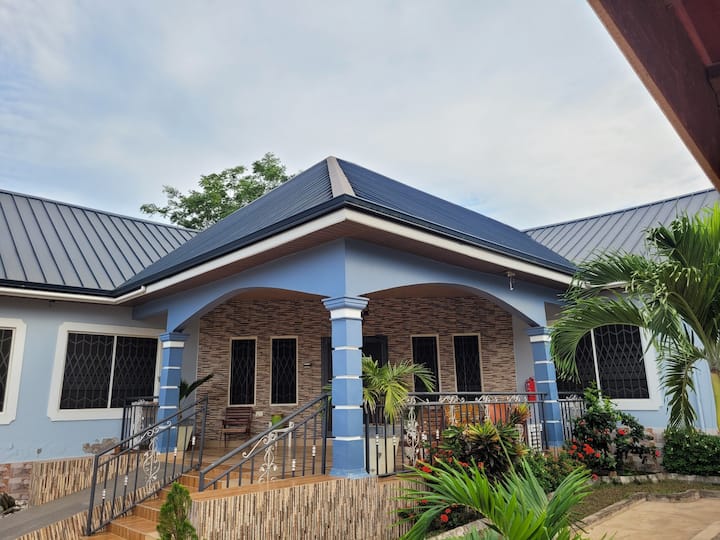 Guest House In The Heart Of Anum - Greenhill Lodge - Ghana