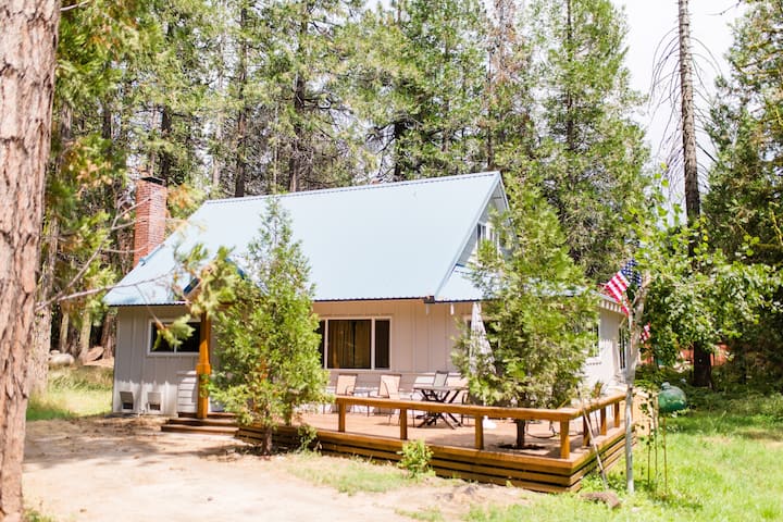 Quiet East Village Rental - Shaver Lake, CA