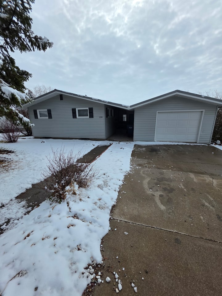 House With A View - Great Falls, MT