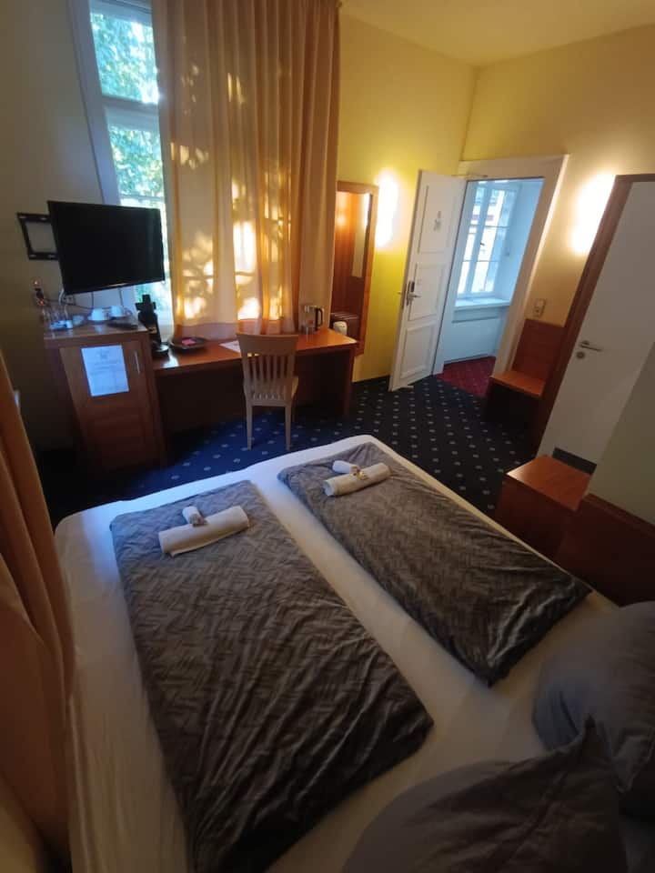Excelent - Room 27 - Leverkusen