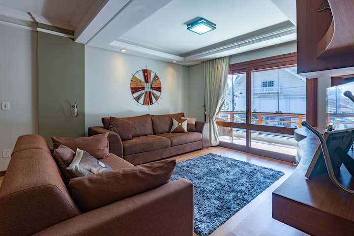 Luxuoso Apto No Centro Com Suíte - Gramado