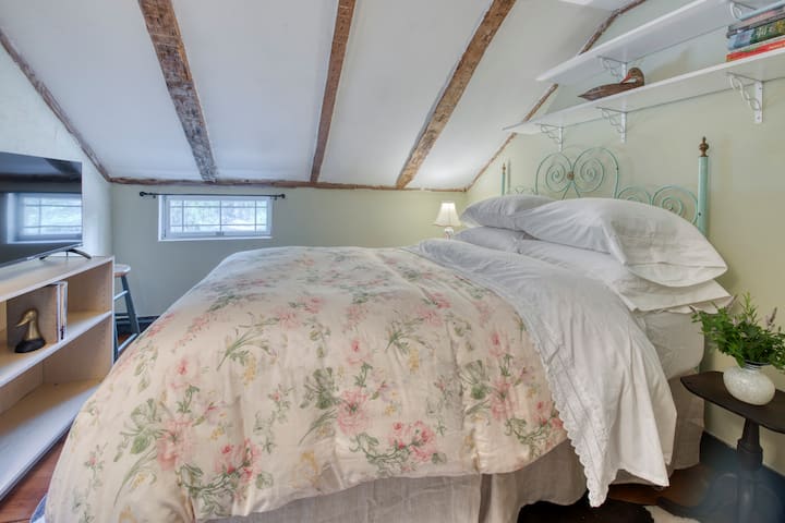 The Terry Inn Bonus Room - Greenport, NY