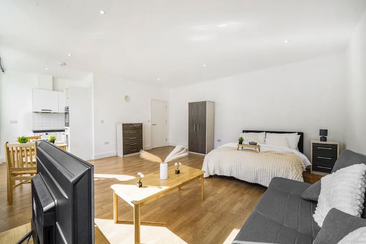 Lovely Studio Minutes From Elstree Studio & Bbc - Barnet