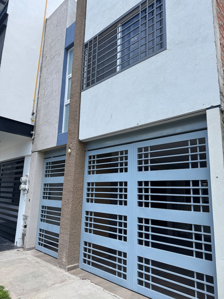 Amplia Y Cómoda Casa 10 Personas Al Sur - León