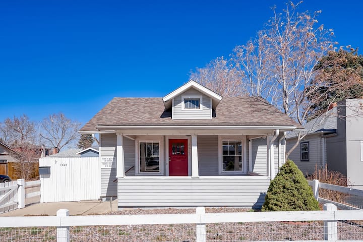 Olde Town Arvada Charmer - アーバダ, CO