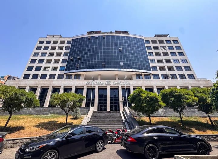 Elegant Apartment In The Heart Of Yerevan - Yerevan