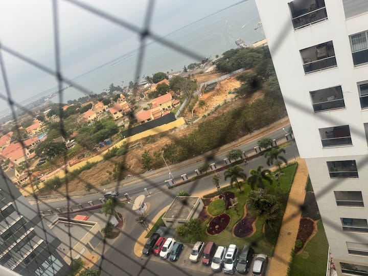 Elegant Sea‑view T3 In Condomínio Rosalinda, Samba - Luanda