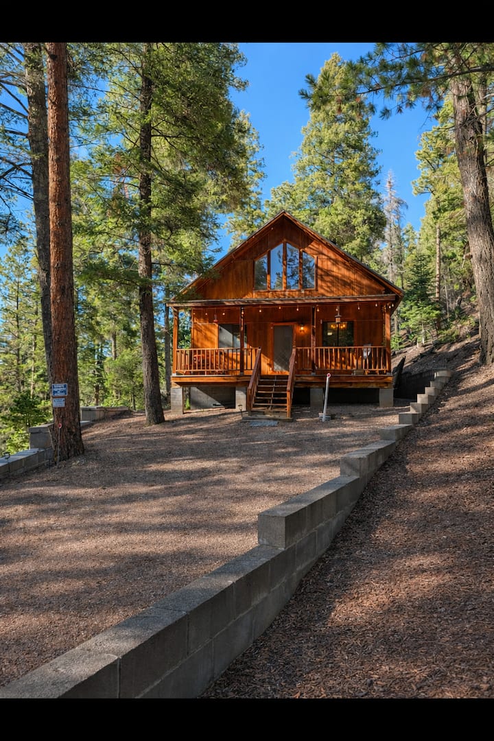 Three Bear’s Bungalow - Cloudcroft, NM