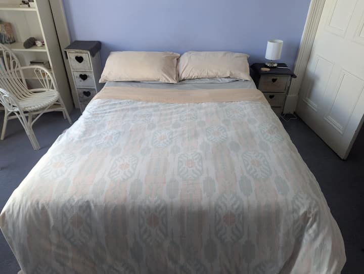 Home From Home, Front Room. - Darlington