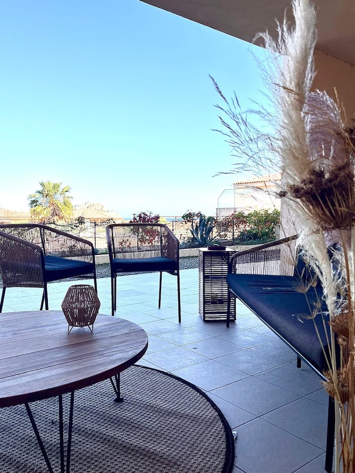 Baie De Calvi, 8 Couchages Et Très Belle Terrasse - Calvi