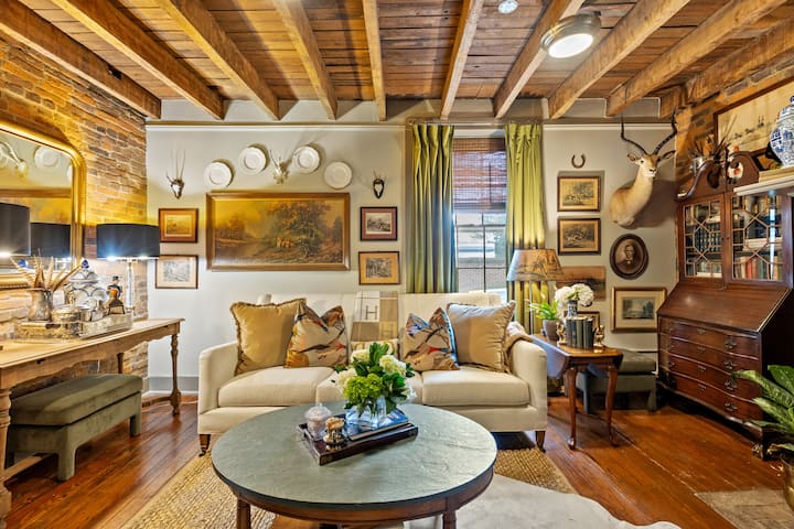 Walk To Rupp Arena, First Floor Bedroom, Parking - Lexington, KY