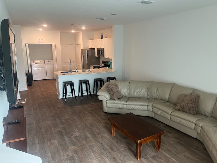 Charming 2-bedroom Townhome - Middleburg, FL