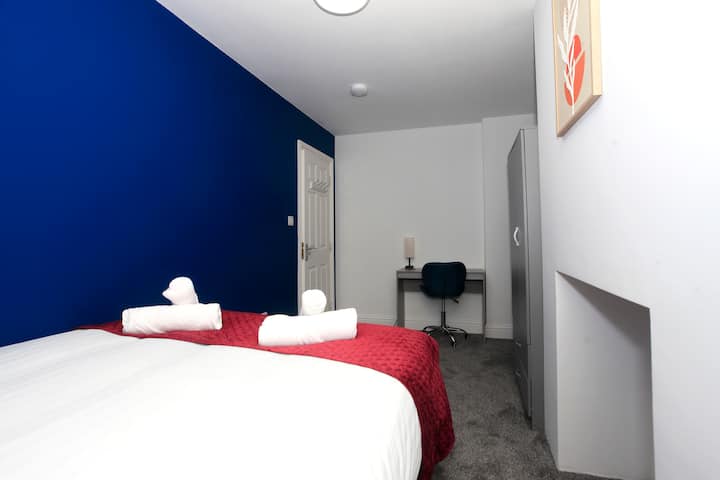 *Blossom House ~ Studios ~ Near Aru & City Centre! - Peterborough