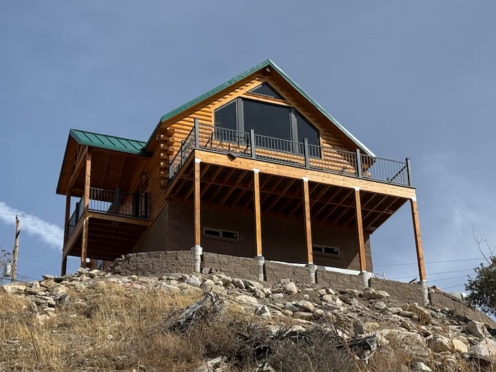 Mountain View At The Golden Wood Cabin - Mount Lemmon, AZ