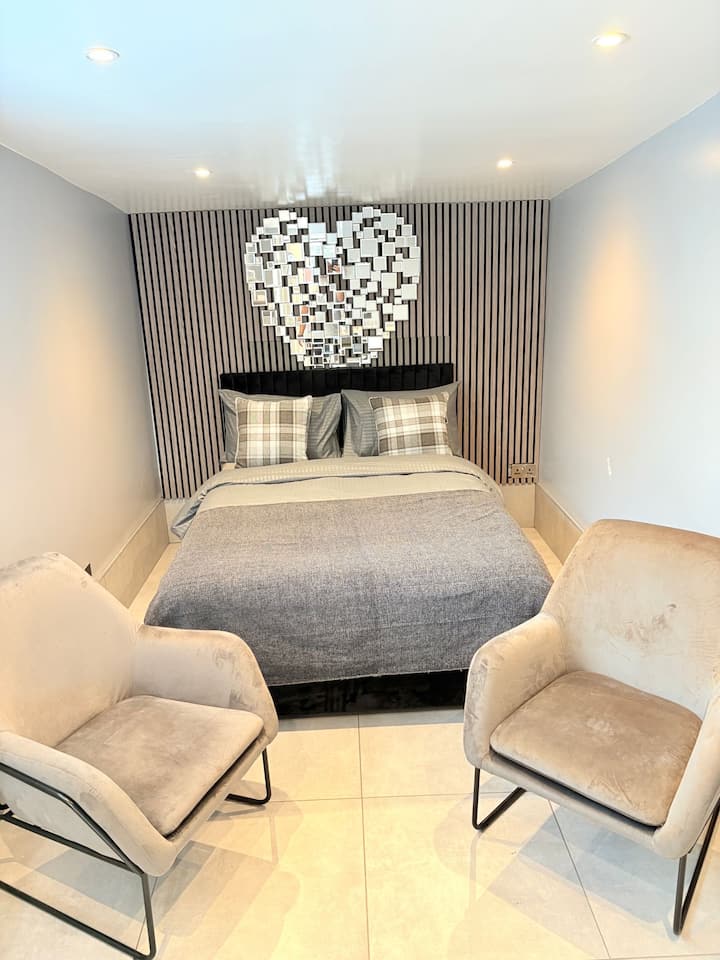 The Garden Studio, En-suite & Free Parking - Harpenden