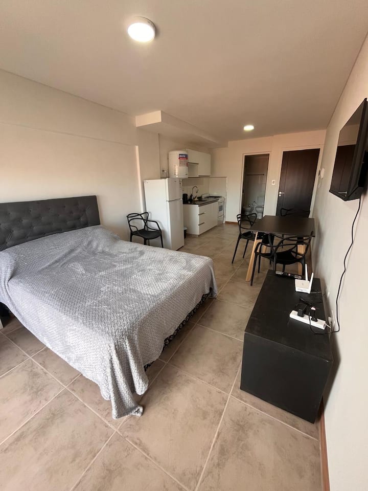 ¡Buen Estudio, Nuevo! Zona Hpr - Rosario
