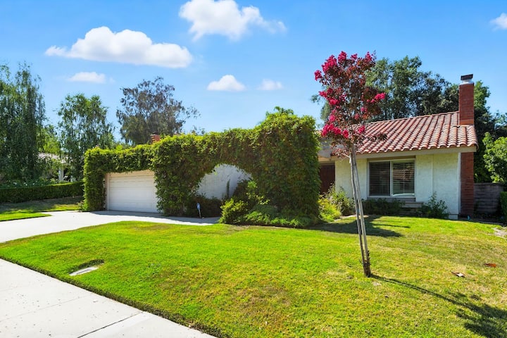 Sunny Modern Family Home In Westlake Village, Ca - Westlake Village, CA