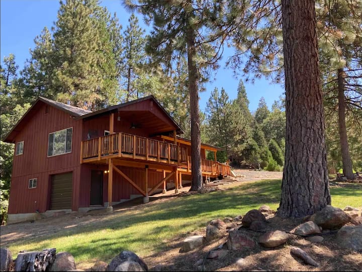 Deer Trail Cabin - Camp Nelson, CA