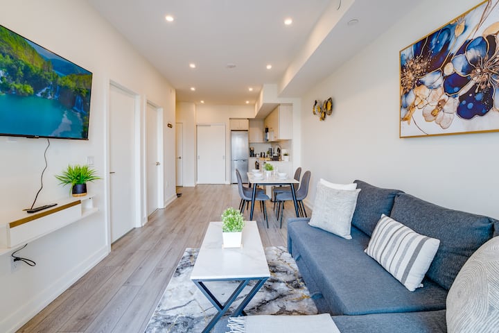 Stylish Open Concept Condo W/gym - Waterloo, Canadá