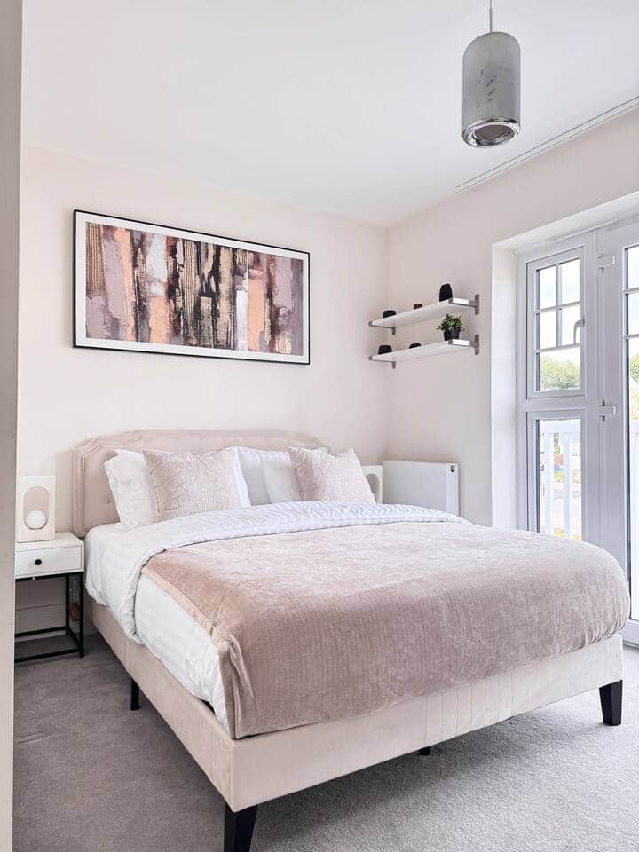 Spacious 2br Home | 3 Parking | Offers Weekly Stay - Reading