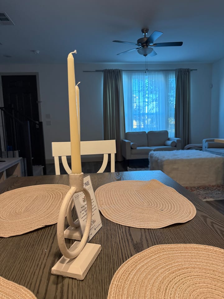 Great Space 3 Big Room 2.5 Bathroom With Laundry - Arlington, TX