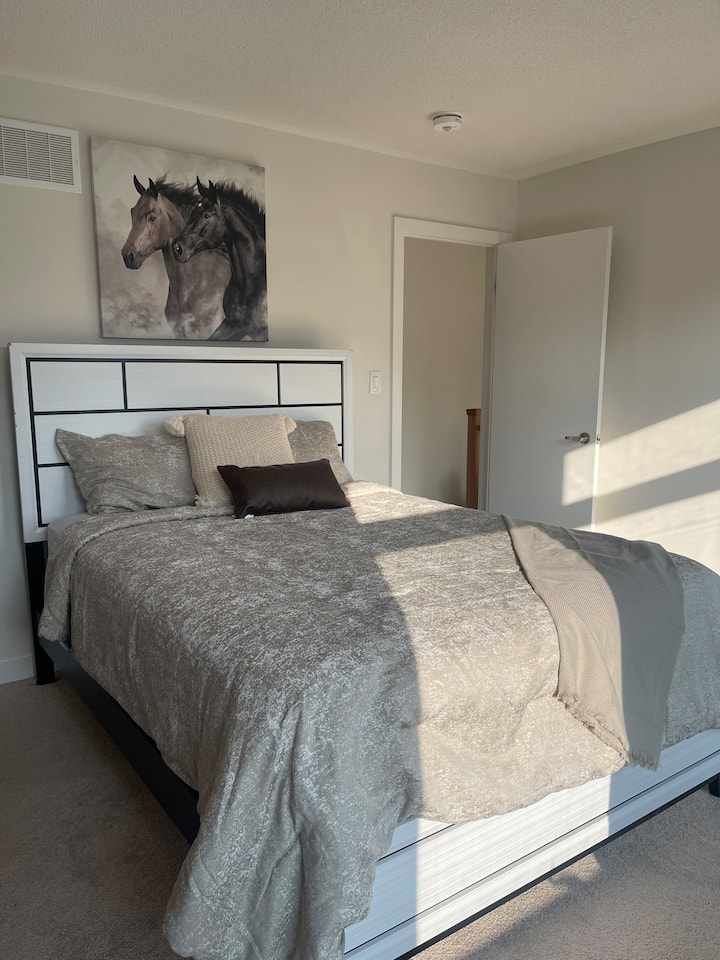 Townline Retreat - Oshawa