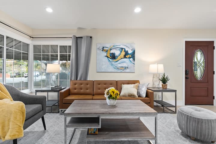 Jane's Home (R4) | Upgraded 3b2b Near Santana Row - Santa Clara, CA