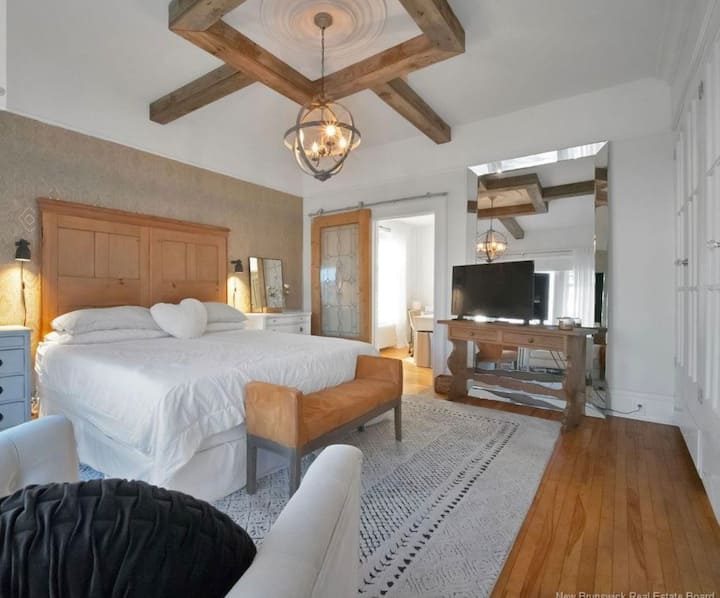 City Center Cozy - Moncton