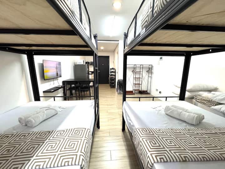 1912 Pool, Gym, Wi-fi+ Netflix - Cebu City