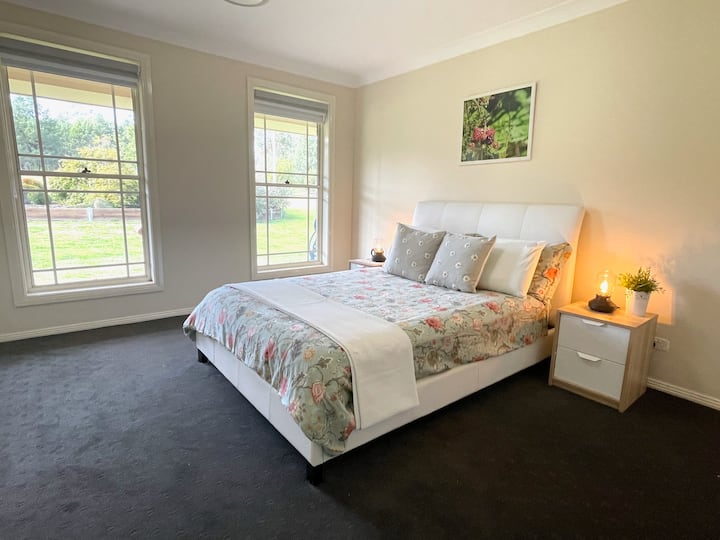 Serenity & Views Of Gunnedah
2-3 Bedrooms - Gunnedah