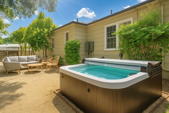 4 Beds + Walk Dt + Hot Tub + Patio + Large Yard - Paso Robles, CA