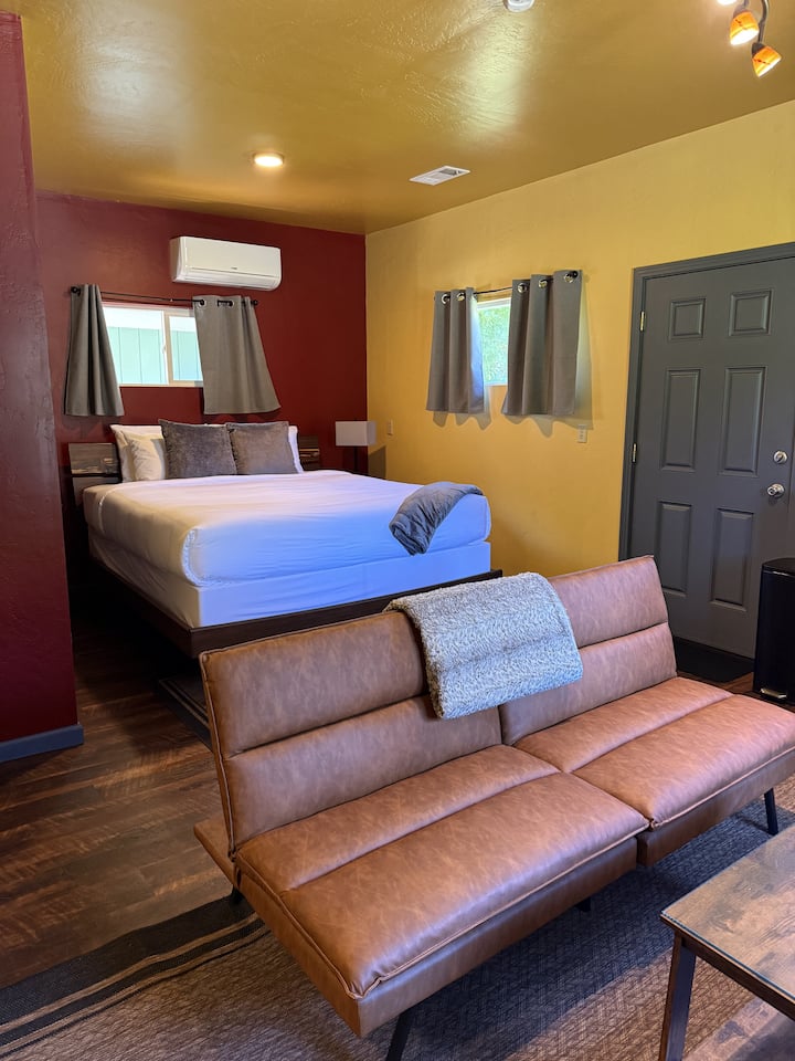 Azalea Del Mar - McKinleyville, CA