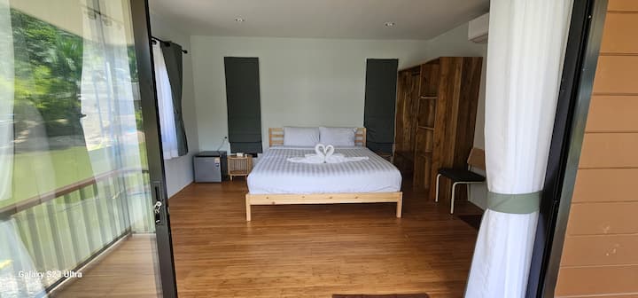 Loyfa Lakefront Bungalow - Ko Pha Ngan