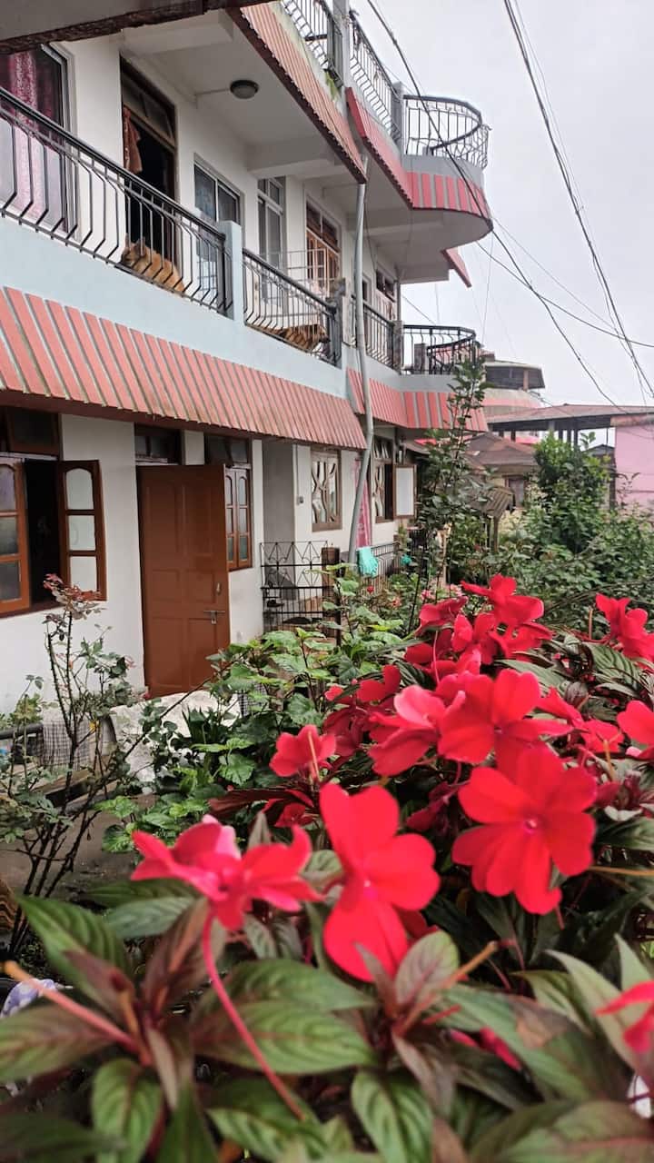 Mist N Mountain - Kurseong