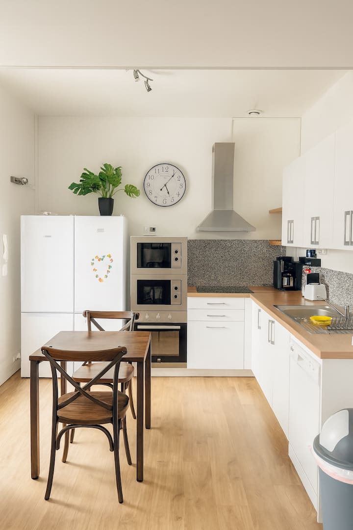 Grand Appart Rénové – Idéal Familles Et Pros - Angers