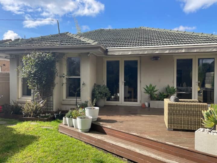 Stylish Private 2 Br Retreat - Ivanhoe