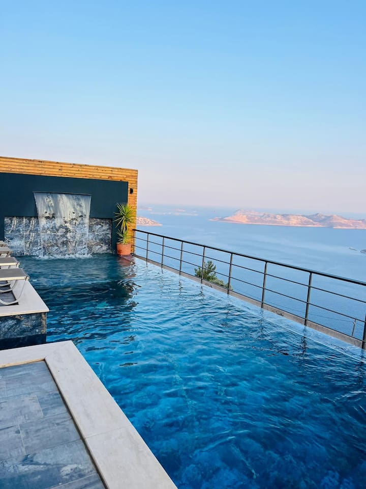 Deniz Manzaralı Villa - Kaş