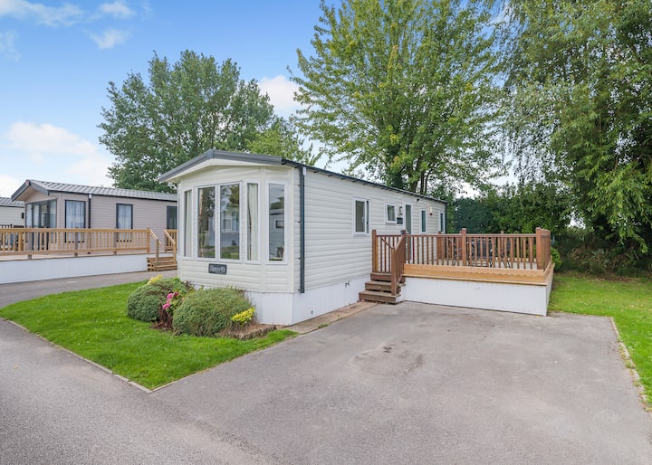 Cawood Holiday Home 2 - Selby