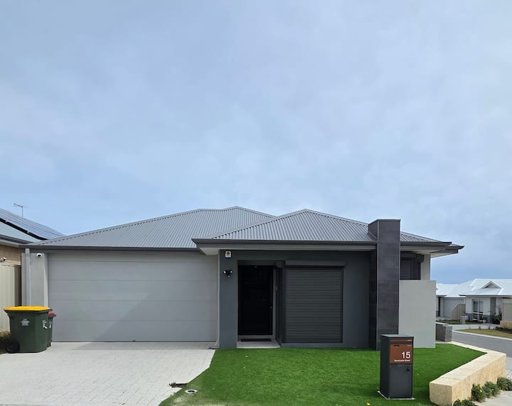 Sandcastle By The Sea - Yanchep