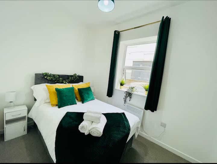 Calm 1-bedroom Apartment|central - Watford