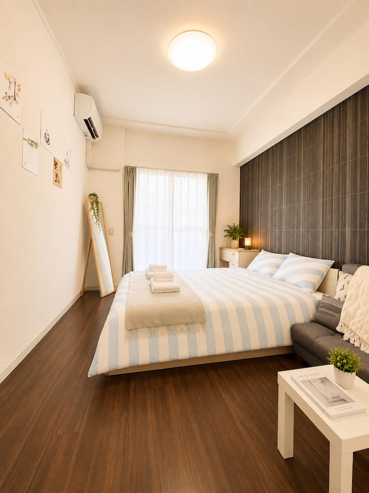 Continental Namba Higashi, 5-minute Walk To Kuromon Market, 1-bedroom Apartment - Osaka, Japan