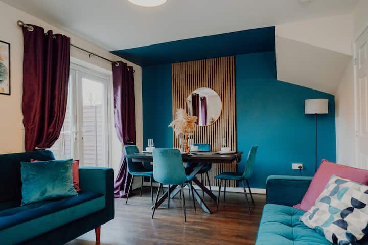 20% Off This Week | Wifi | Driveway | Contractors - Bedford