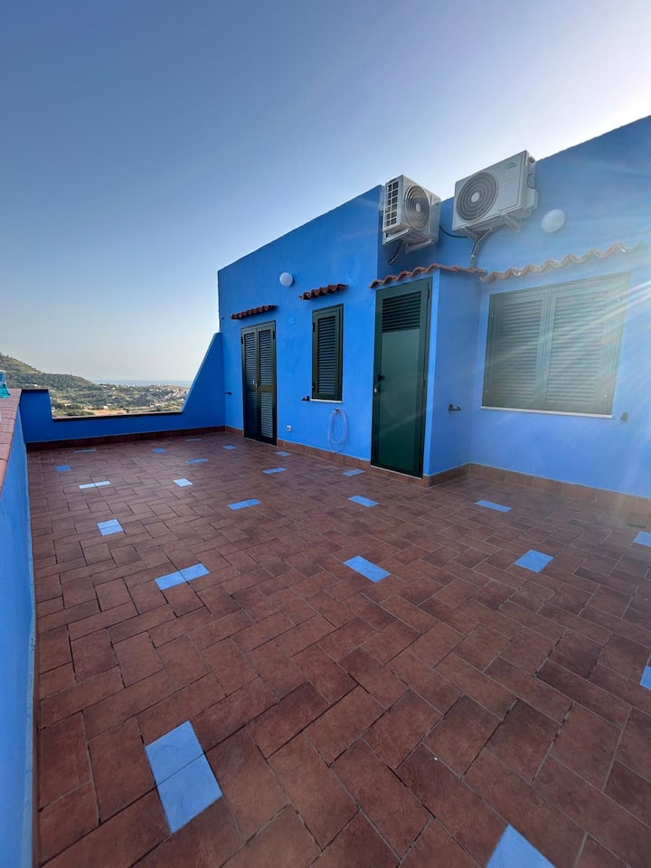 Still House - 1904 - Praia a Mare