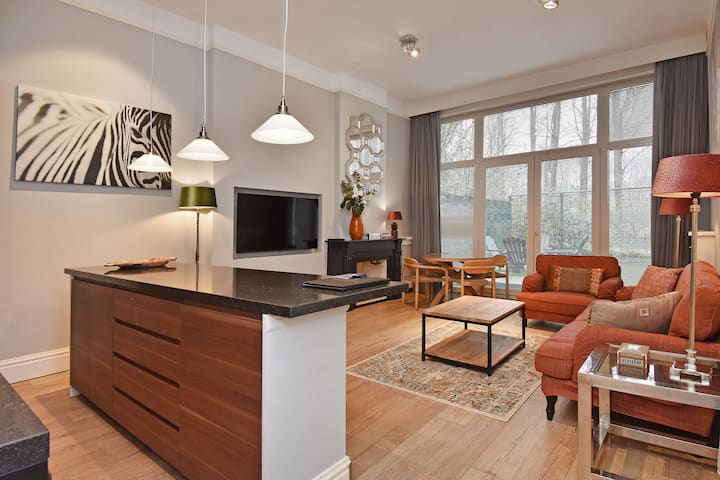 Park Central Royal 86d - Lahey